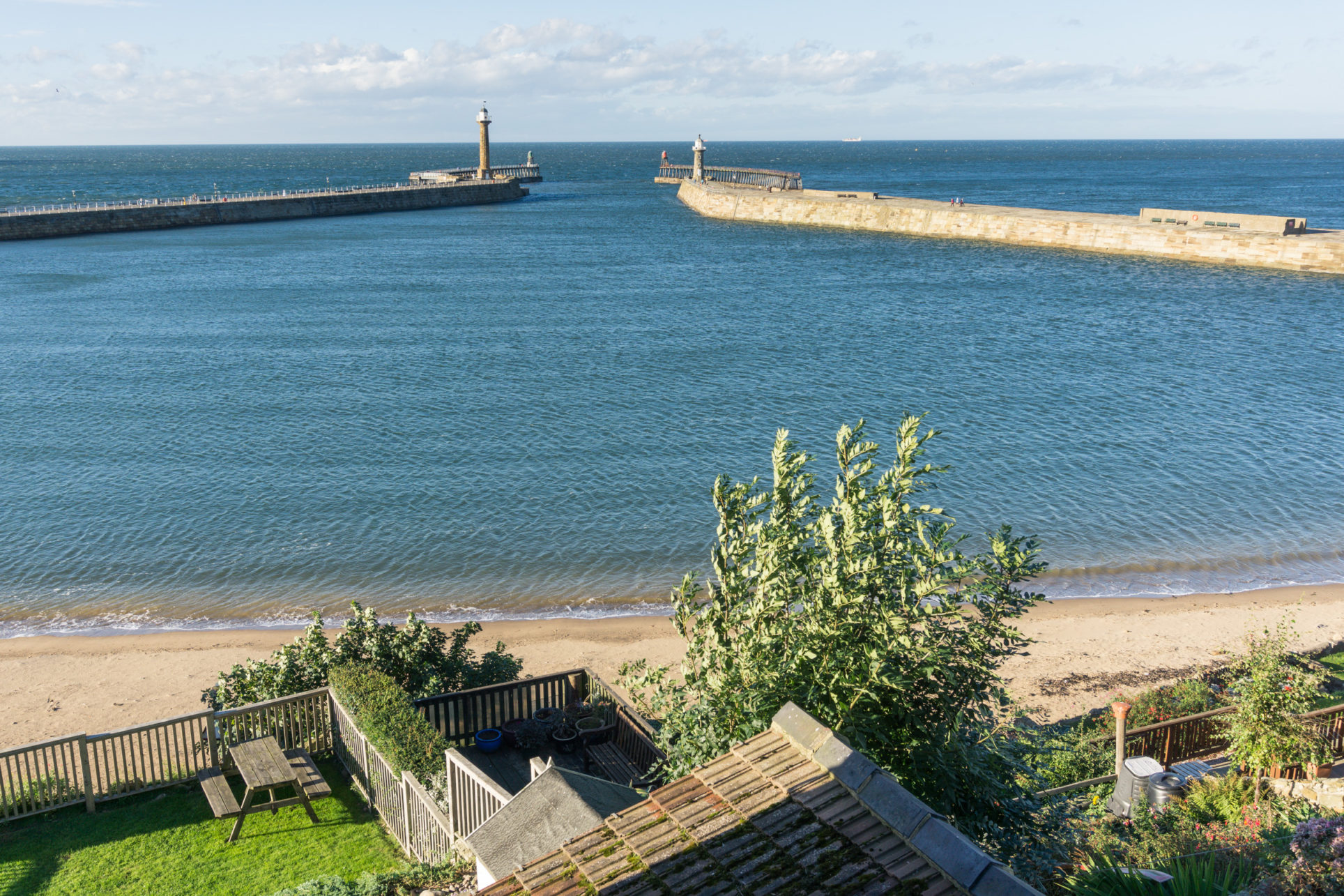 Cook’s Cottage – Sea-View Grade II Whitby Fisherman’s Home