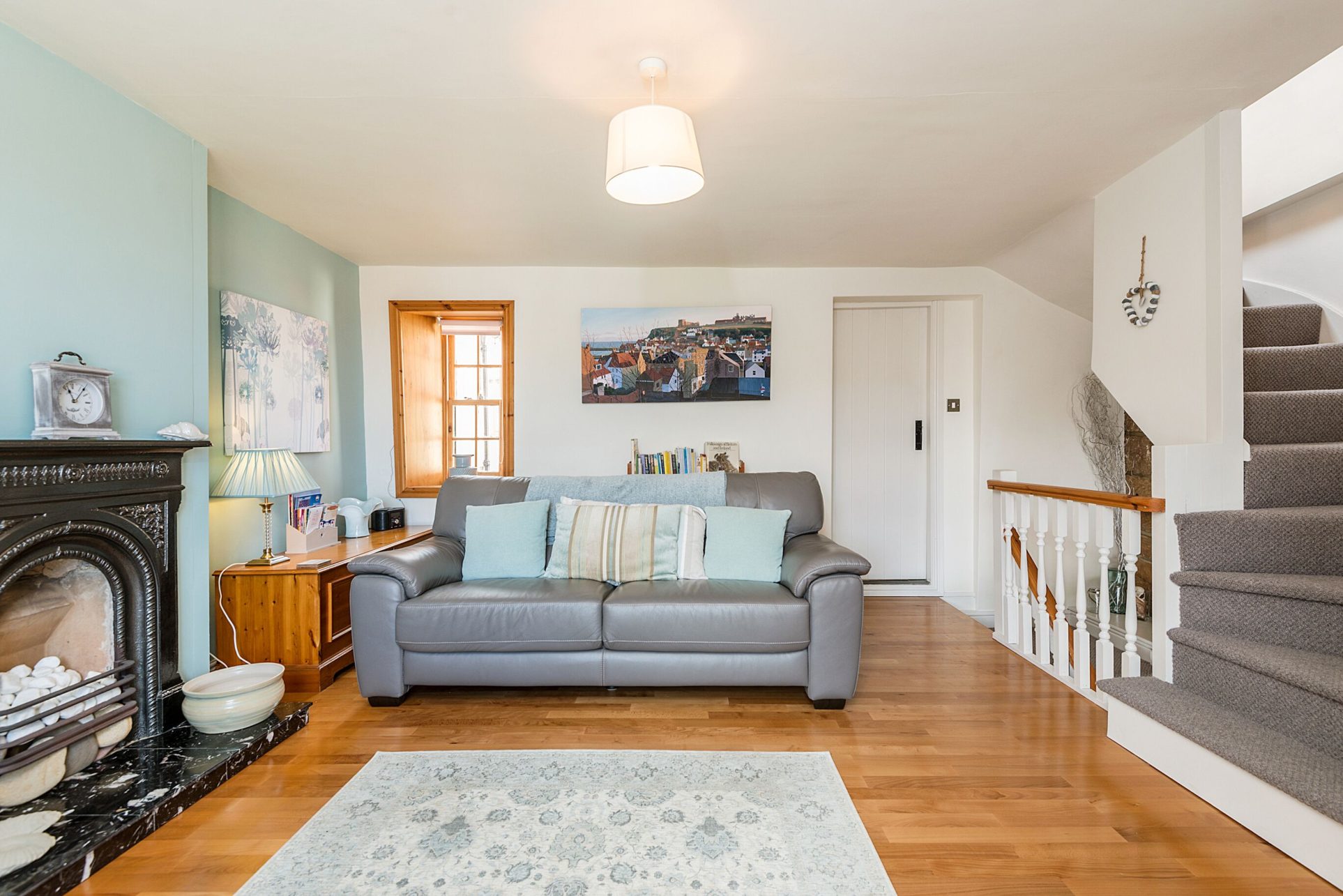 Old Curiosity Shop – Romantic Pet Friendly Whitby Cottage for Two