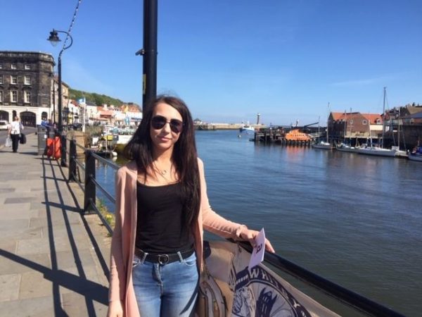 Whitby tourists - Miss Taylor - Shoreline Cottages