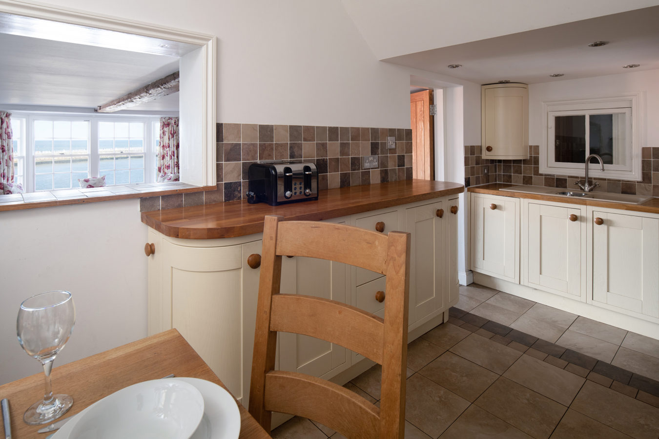 Kipper Cottage, East Side, Whitby - Shoreline Cottages