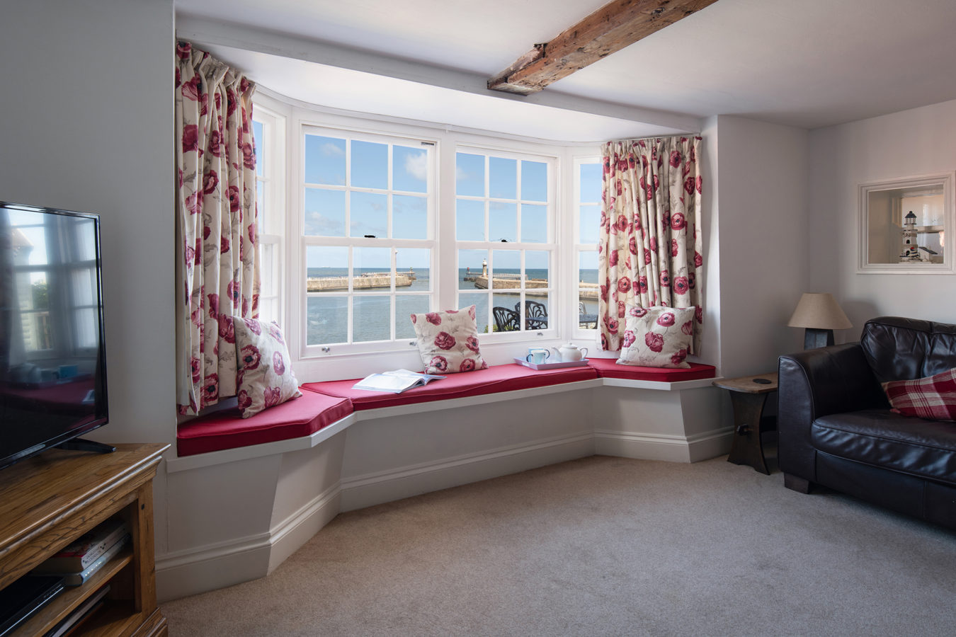 Kipper Cottage, East Side, Whitby - Shoreline Cottages