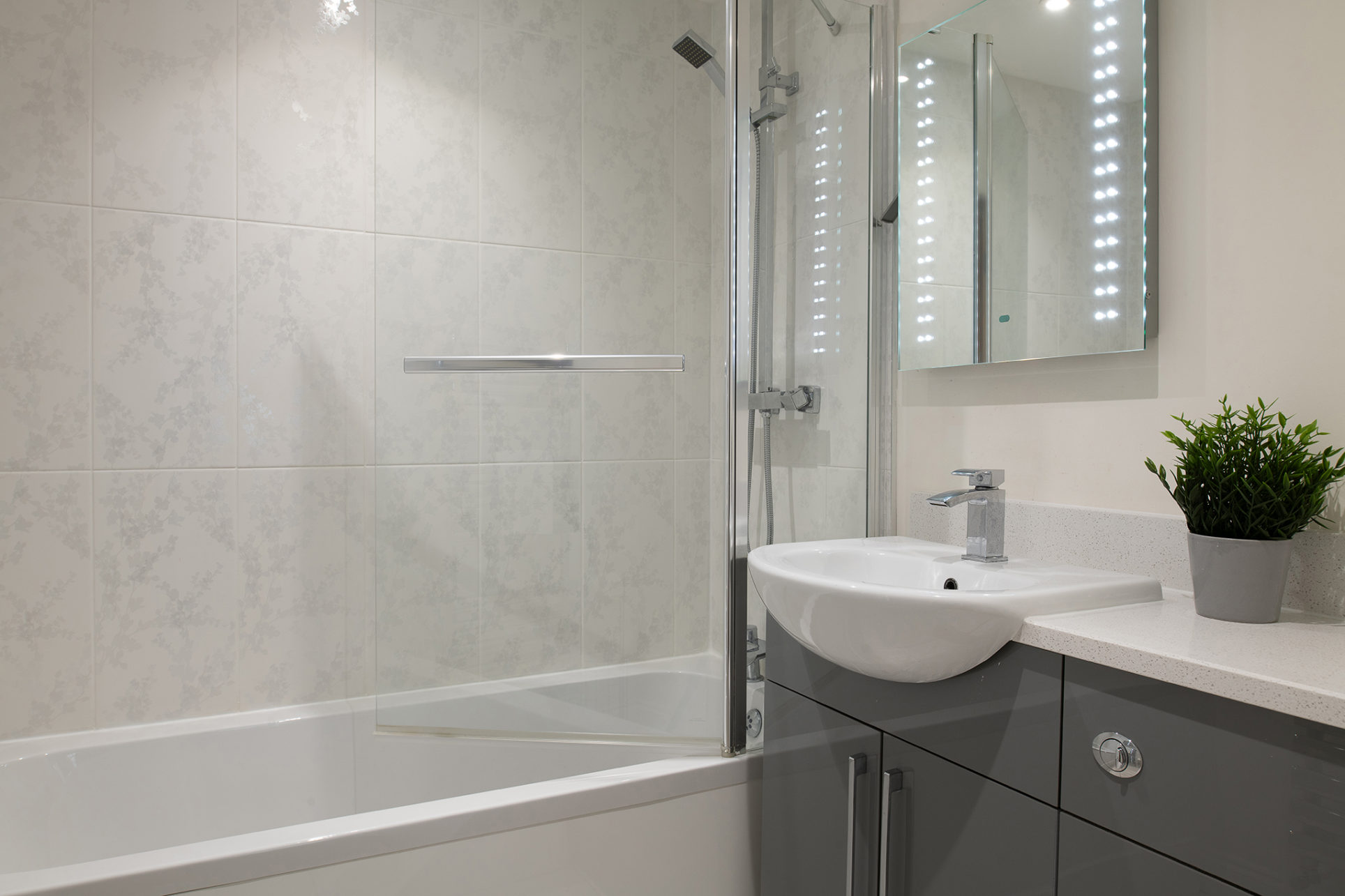 Hoggarth House – Luxury Whitby Holiday Home With Parking