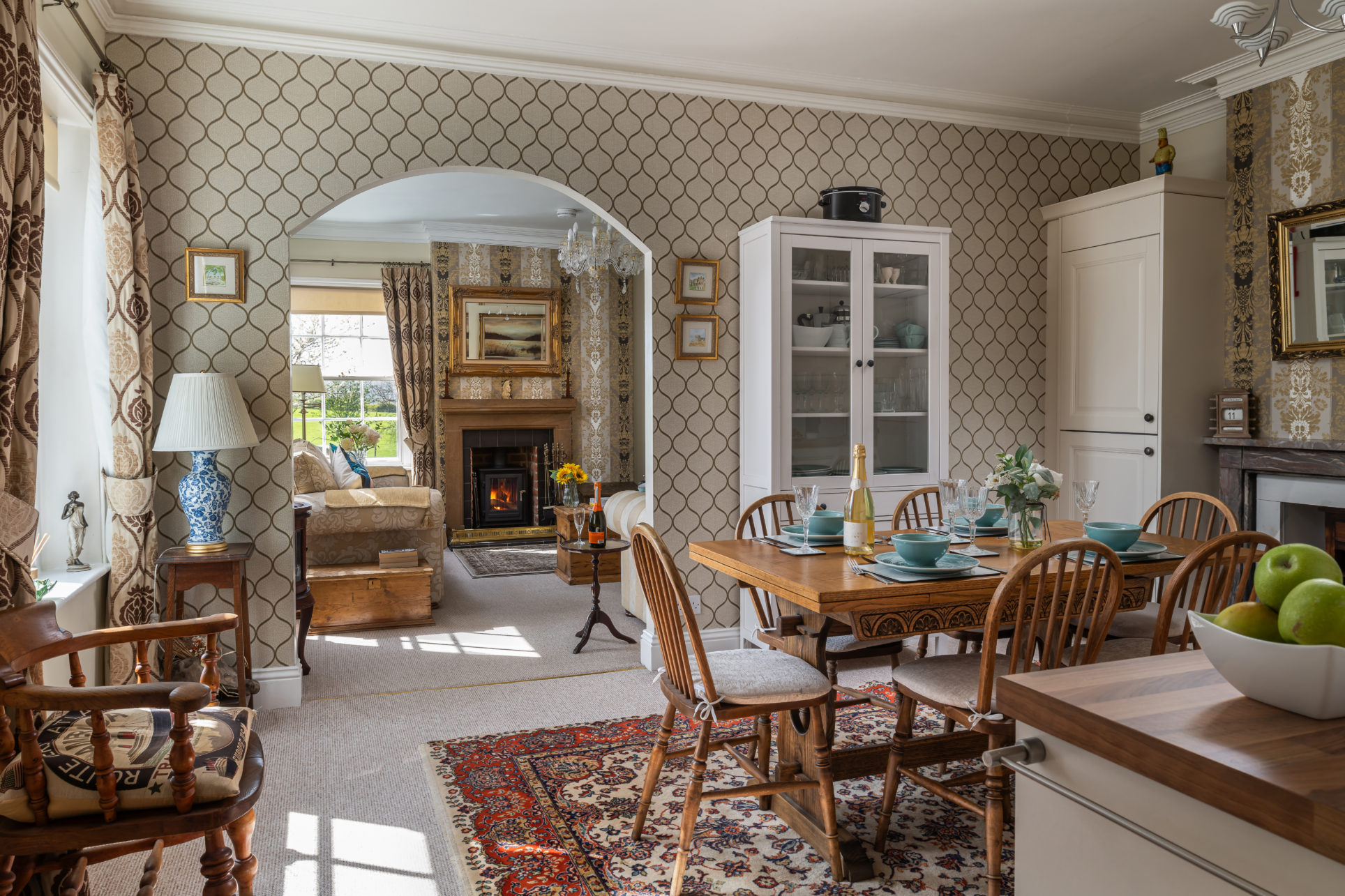 Abbey View – Elegant Whitby Retreat with Parking & Scenic Views