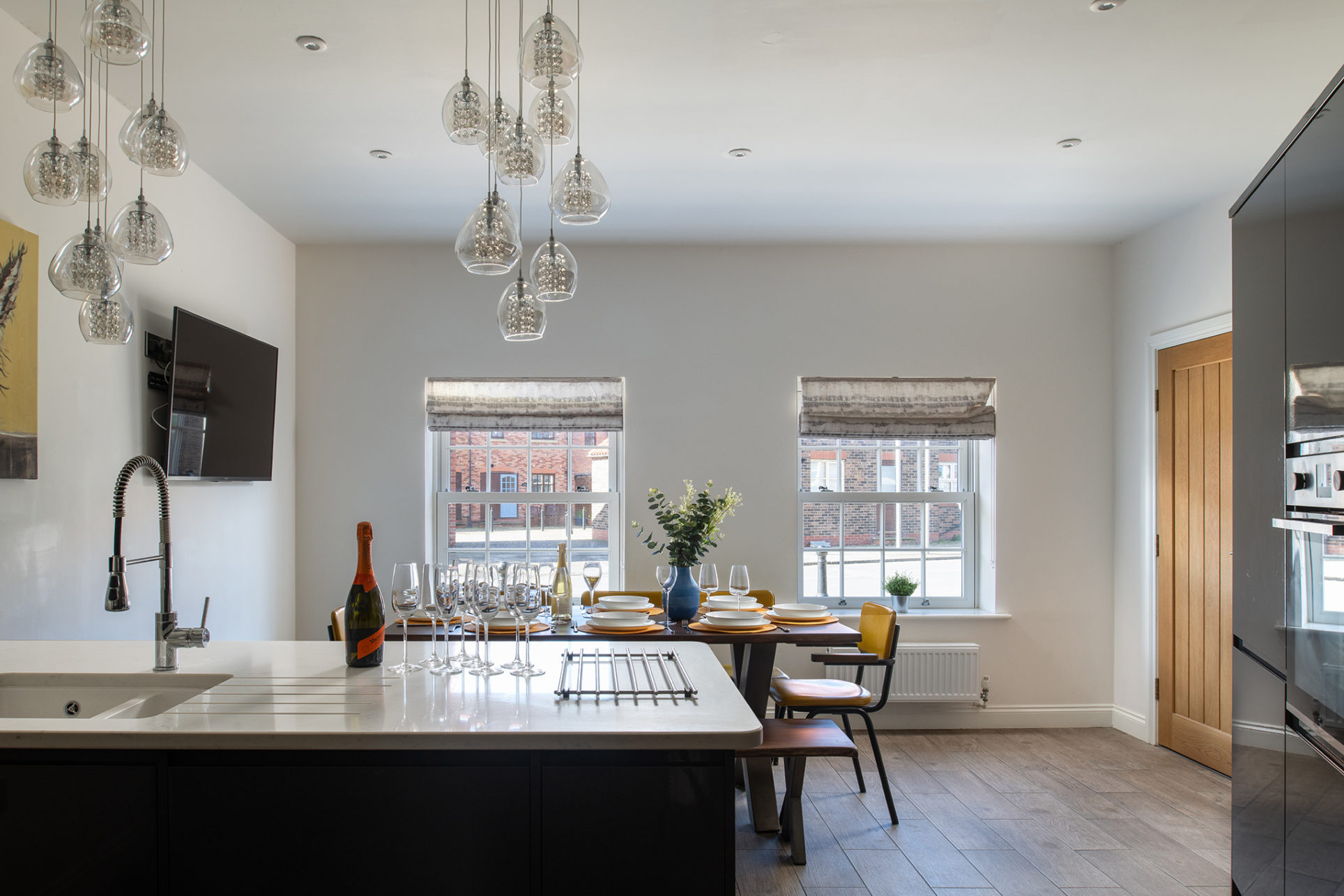 Hoggarth House – Luxury Whitby Holiday Home With Parking